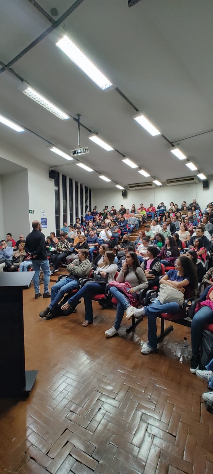 Estudantes e professores repercutem palestra de Dimas Cruz - Faculdade ...